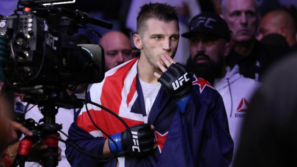 Dan Hooker Narrates Hilarious Story Of Becoming Friends With A Fan He ...