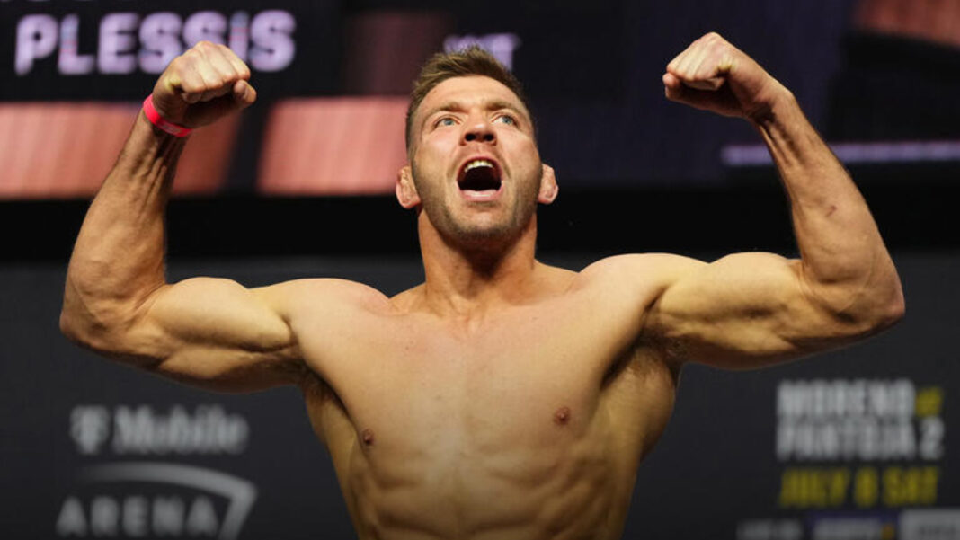 Dricus Du Plessis’ Fiancée Reacts With Heartfelt Post After “Stillknocks” Drops Middleweight ...