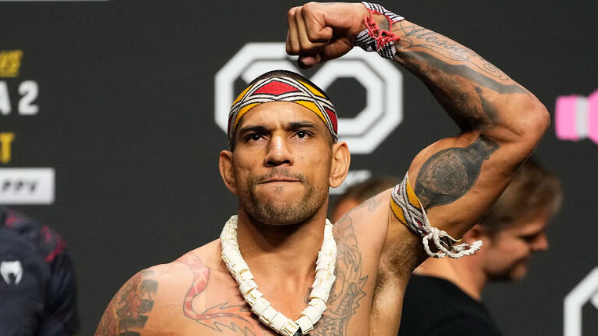 Dricus Du Plessis Picks Alex Pereira To Reclaim His Title Against ...