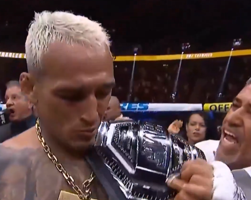 "Shockingly Bad Fight" - Charles Oliveira Captures BMF Title | MMA News
